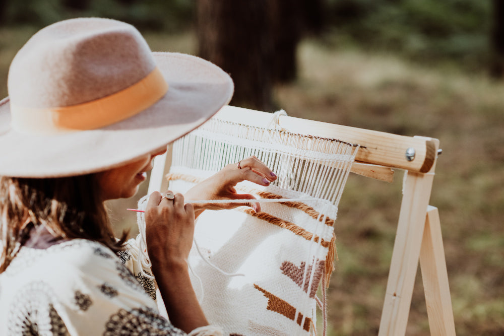 Natural Dyeing in Irish Weaving: From Bog Myrtle to Woad – Weavers of ...
